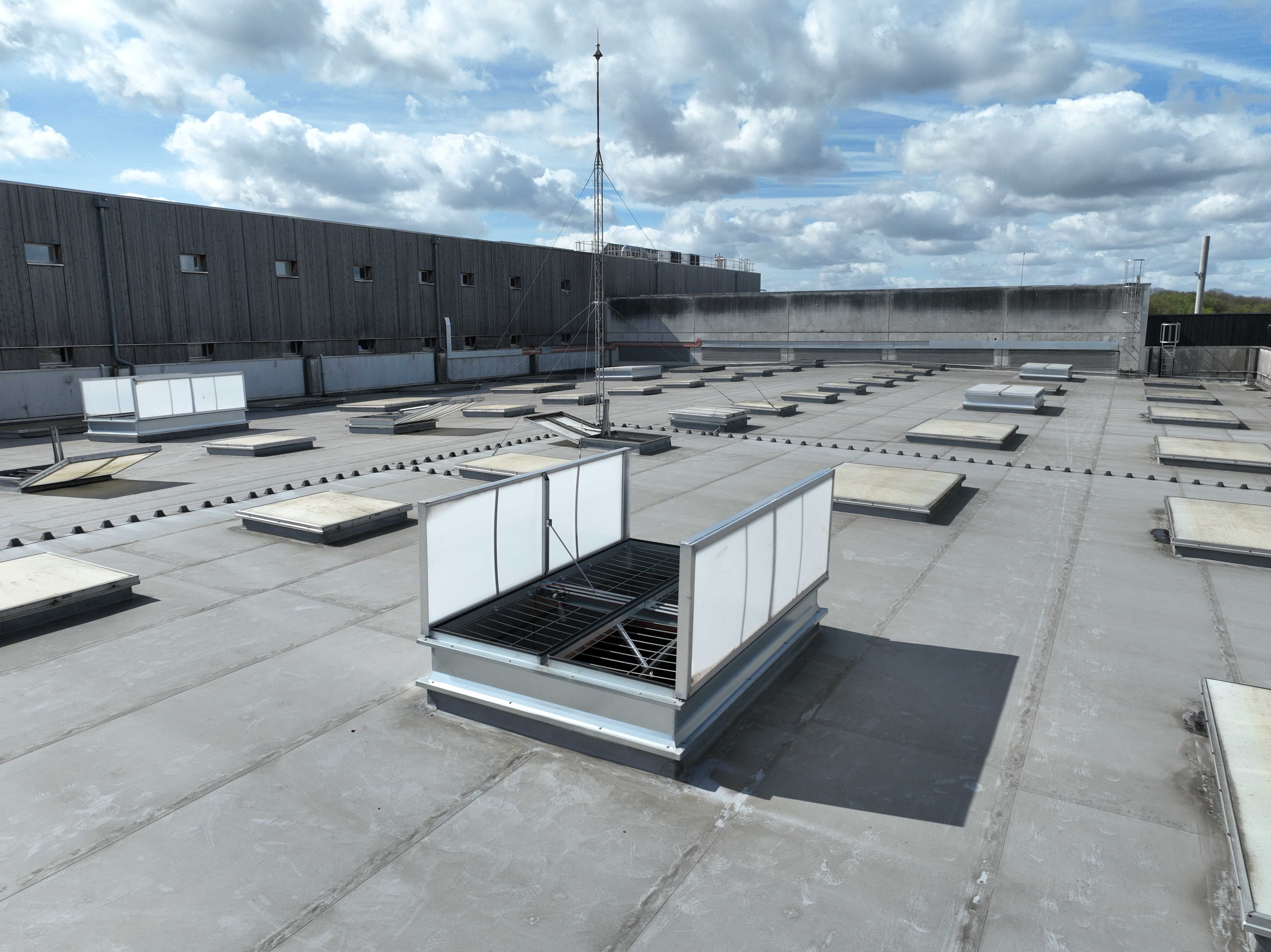 Solutions de désenfumage naturel | Skydome France